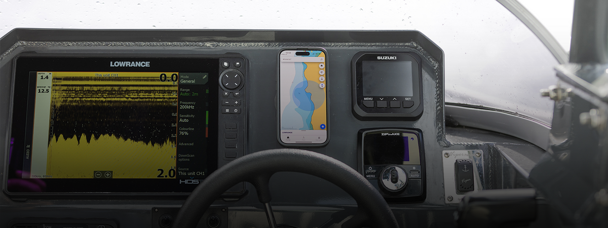 The Best Waterproof Wireless Charger Phone Mount for Boats - Quad Lock ...